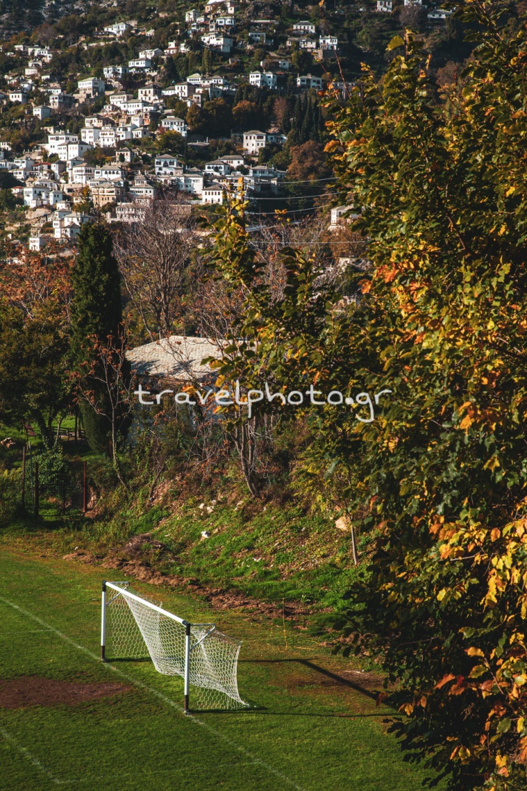 Στο μπαλκόνι του Πηλίου την Μακρινίτσα